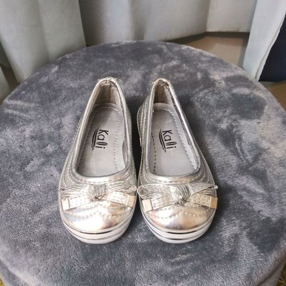 Kali | Shoes | Kalli Silver Bow Loafers | Poshmark